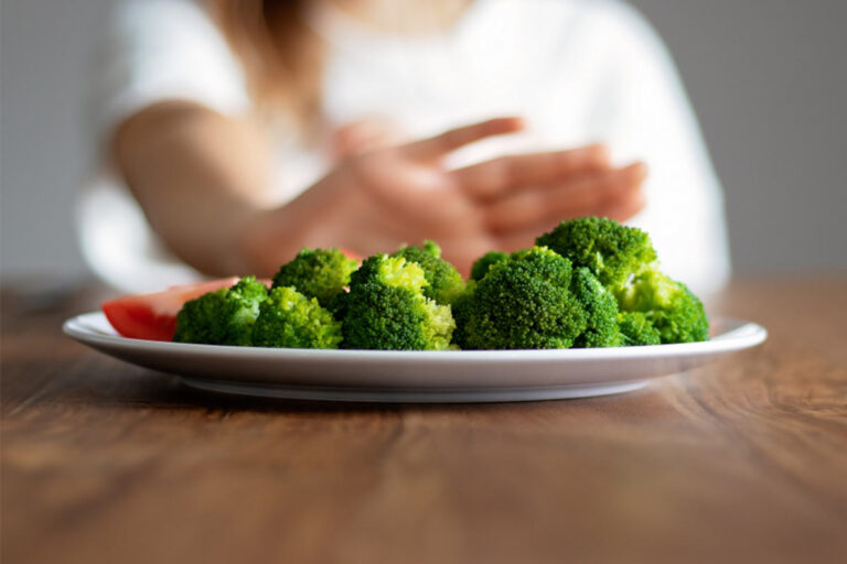What Happens If You Don’t Eat Greens? - HealthScope® Magazine